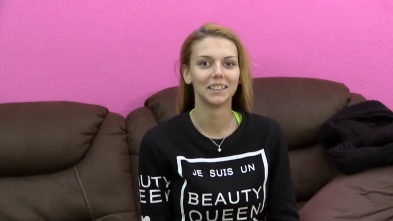 Daniela León | Pilladas en la calle Online