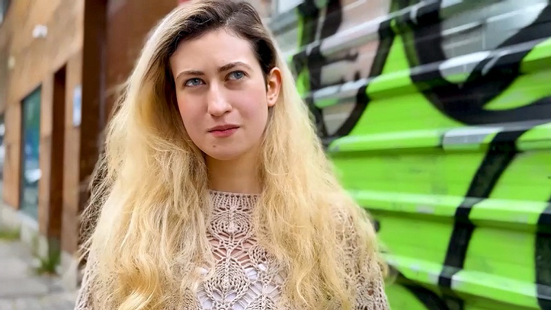 Victoria Arias | Pilladas en la calle Online